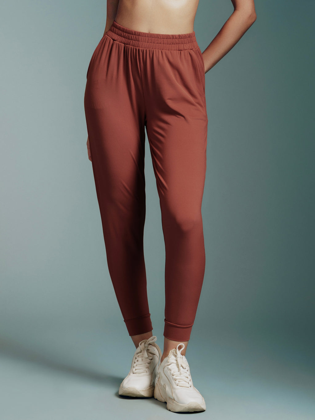 Melt Cuffed Tracks in Clay – Pace Active